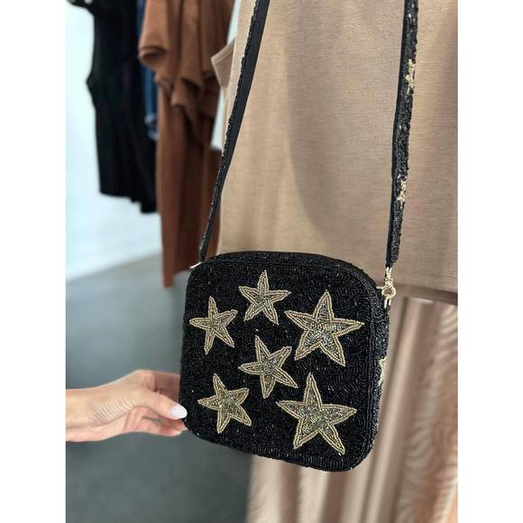 LA CHIC DESIGNS | Bags | New La Chic Designs Beaded Star Purse In ...